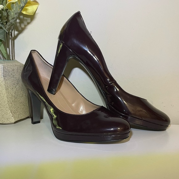 Tahari | Shoes | Tahari M Carol Round Toe Platform Heel Shoes Pumps ...